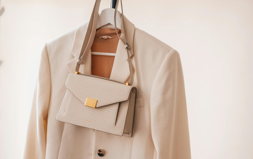 Sling Bag Styling Tips: How to Pair Them Perfectly with Every Outfit ...
